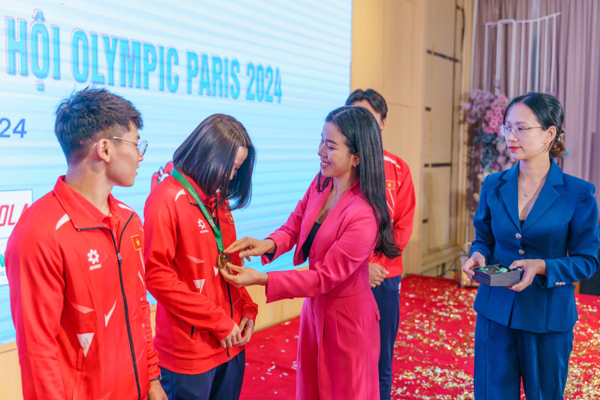 Nestlé MILO đồng hành cùng Đoàn thể thao Việt Nam tham dự Olympic và ...